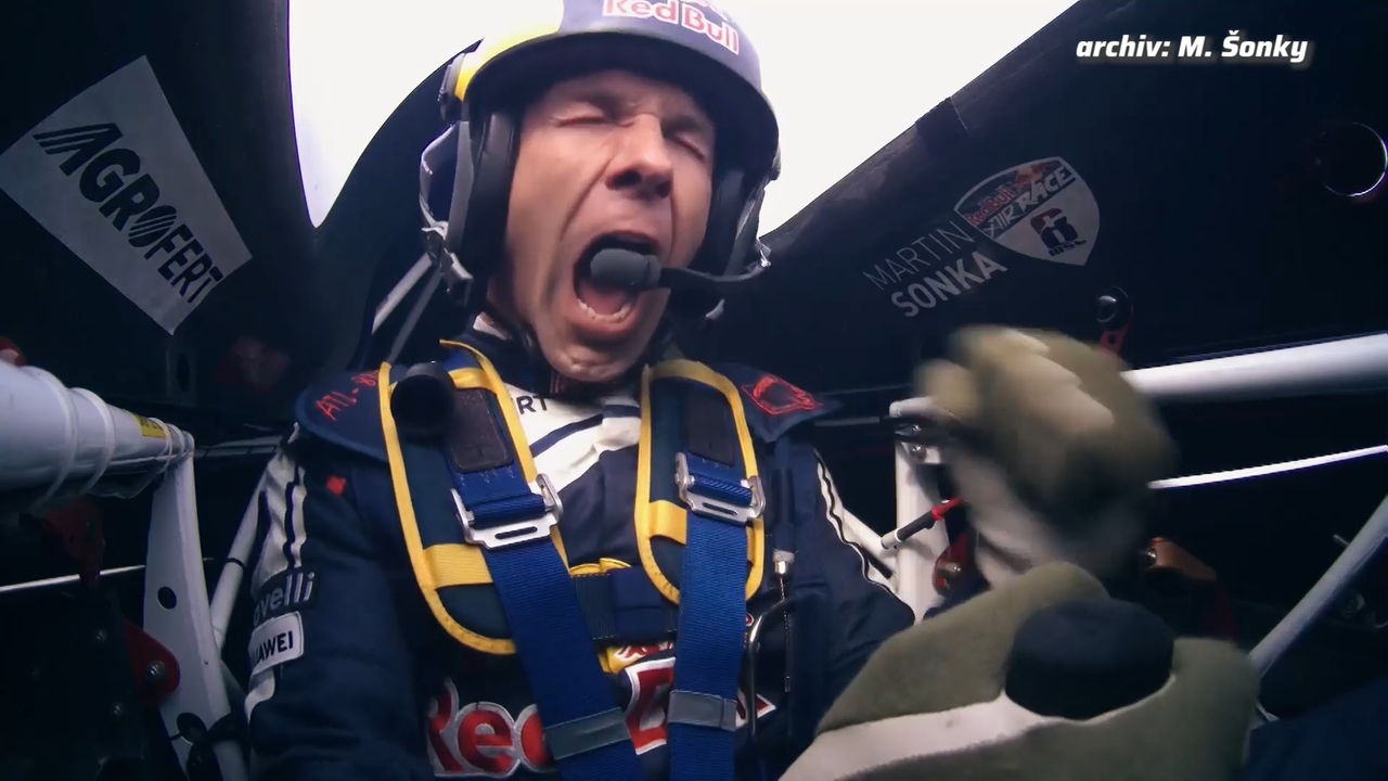 Pilot Martin Šonka o létání i Red Bull Air Race | Stream